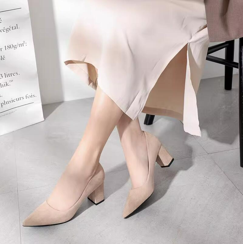 Small Feet Mid Chunky Heel Suede Pumps TS29 - AstarShoes