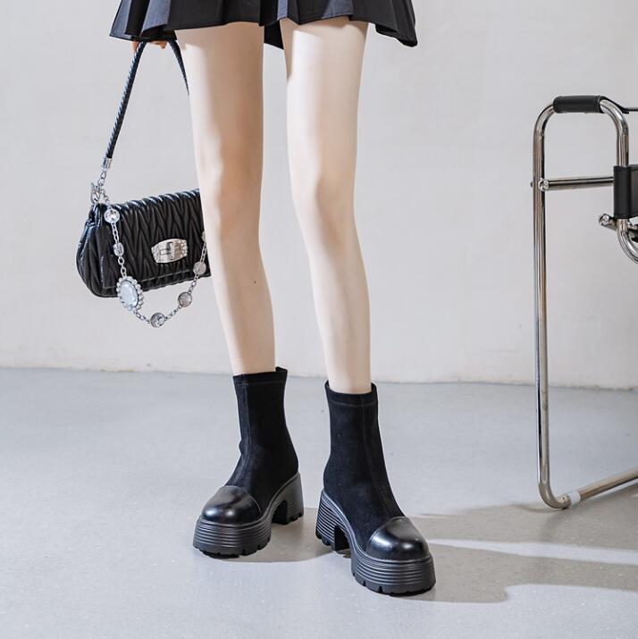 Small Size Thick Sole Back Zipper Boots AP52 - AstarShoes