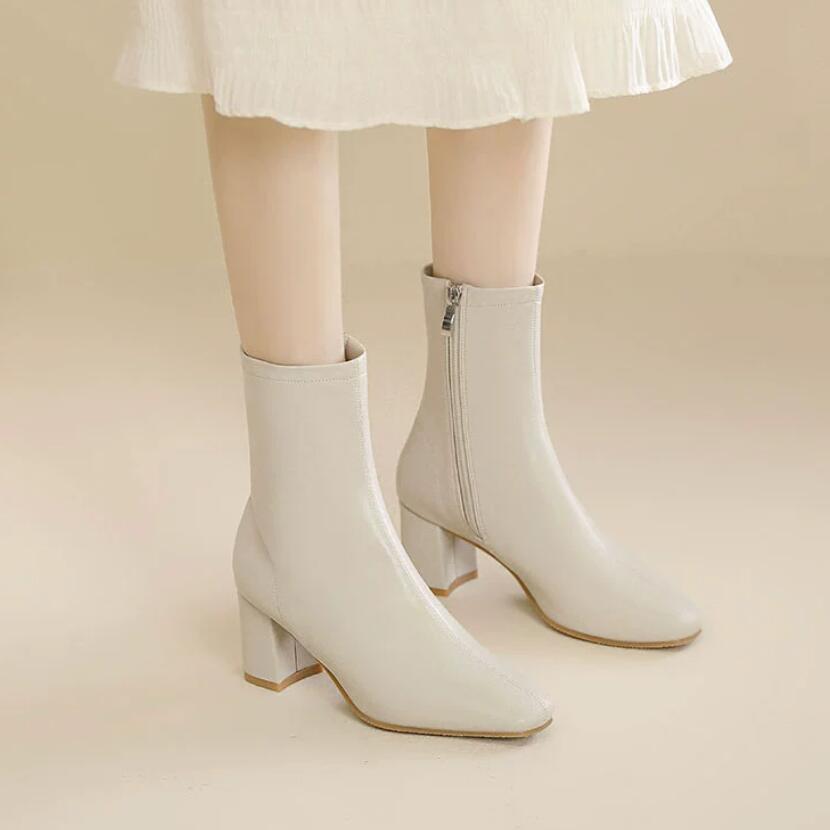 Women's Petite Feet Side Zipper Chunky Heel Boots MS395 - AstarShoes