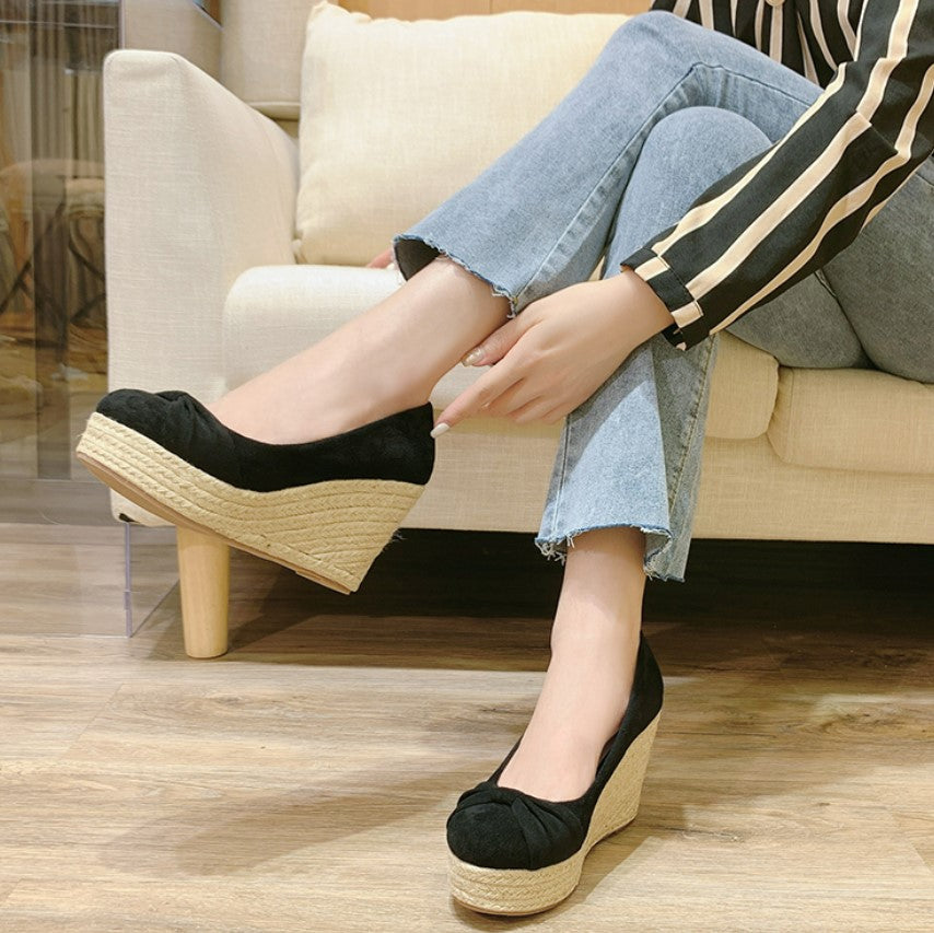 Small Size Closed Toe Wedge Shoes GS85 - AstarShoes